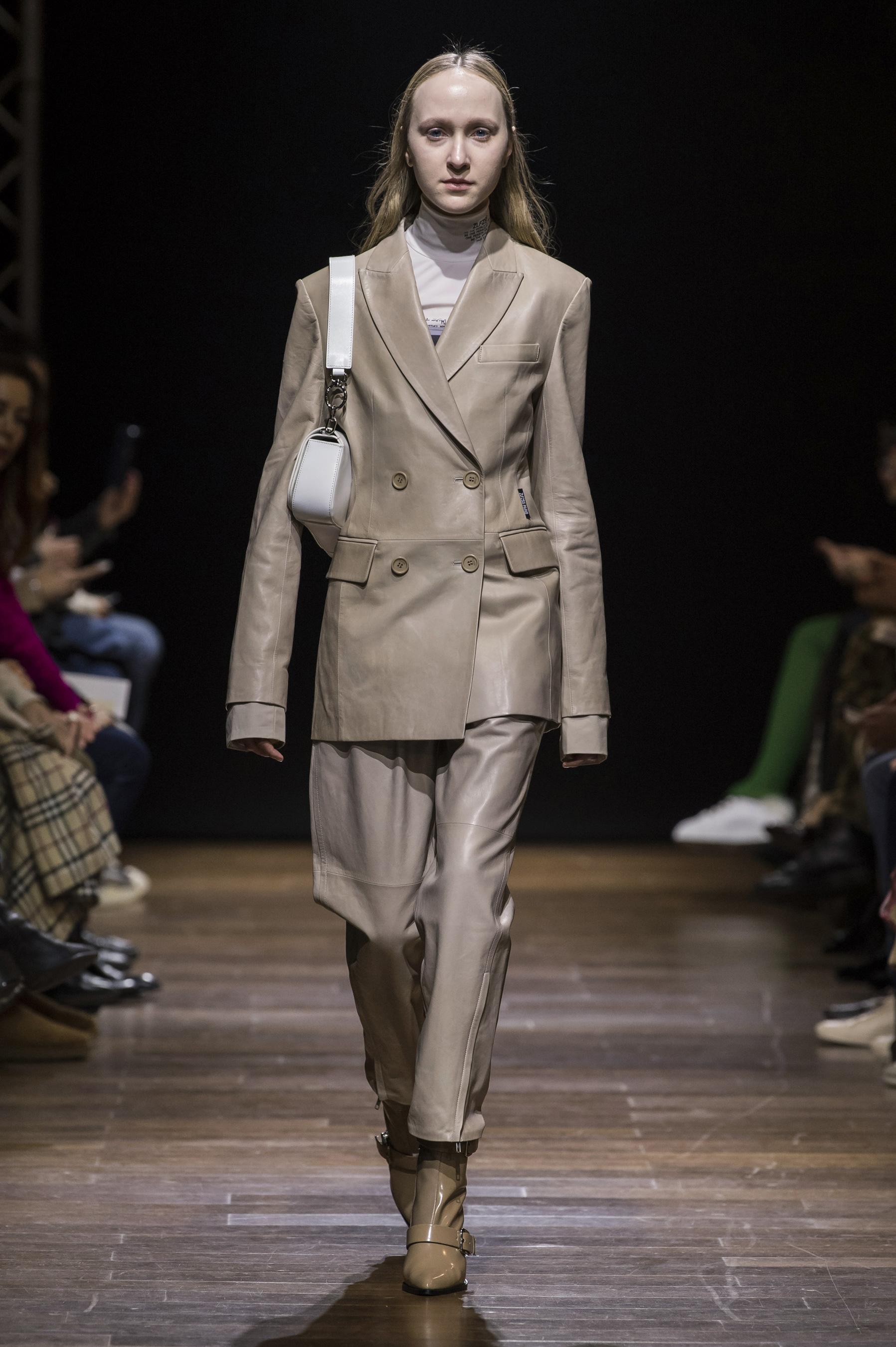 Défilé Fashion Haining automne-hiver 2019-2020 Prêt-à-porter - Madame ...