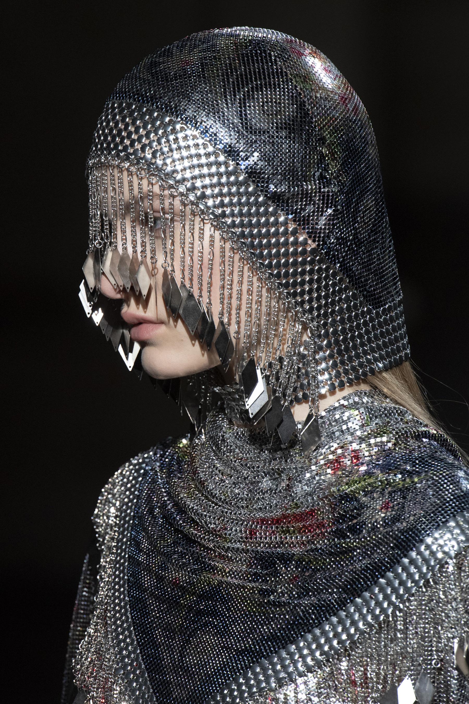 Défilé Paco Rabanne automne-hiver 2020-2021 Prêt-à-porter - Madame Figaro