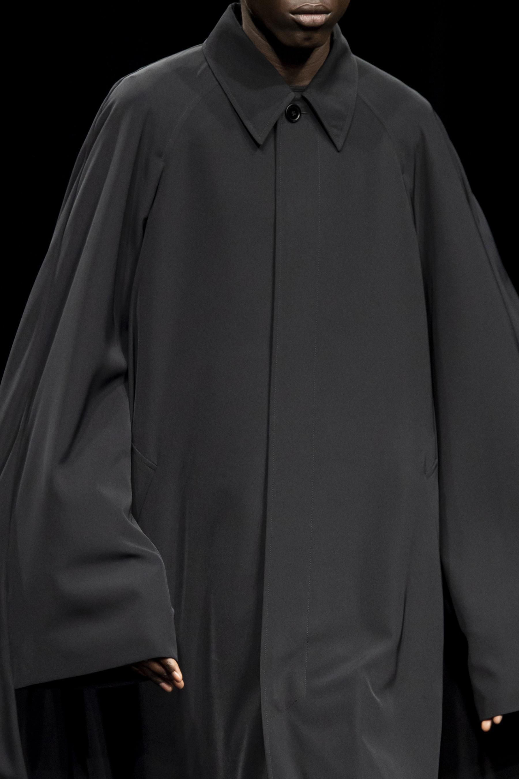 Défilé Balenciaga automne-hiver 2020-2021 Prêt-à-porter - Madame Figaro