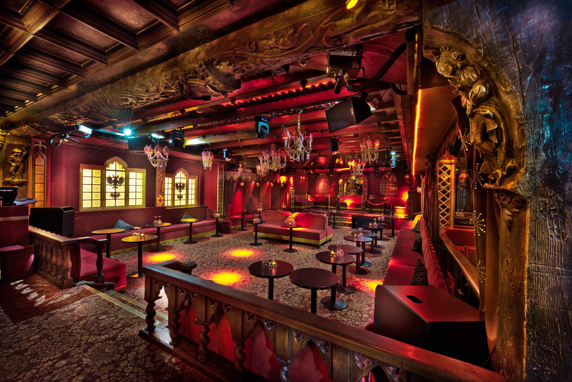 Les clubs qui réveillent la nuit parisienne - Madame Figaro