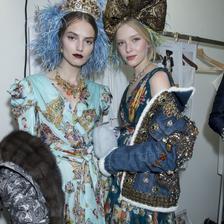 Pour sa collection Alta Moda, Dolce & Gabbana voit les choses en grand ...