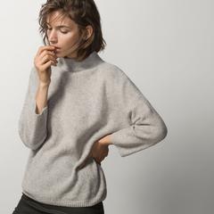 Comment bien porter le col roulé cet hiver