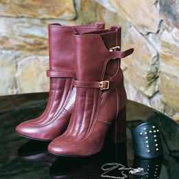 Helena Noguerra : “Je passe ma vie en Converse” - Madame Figaro