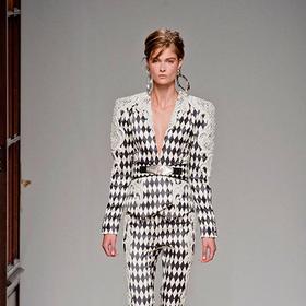 Défilé Balmain Printemps-été 2013 Prêt-à-porter