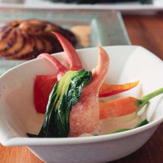 Recette homard rôti au beurre de corail - Cuisine / Madame Figaro