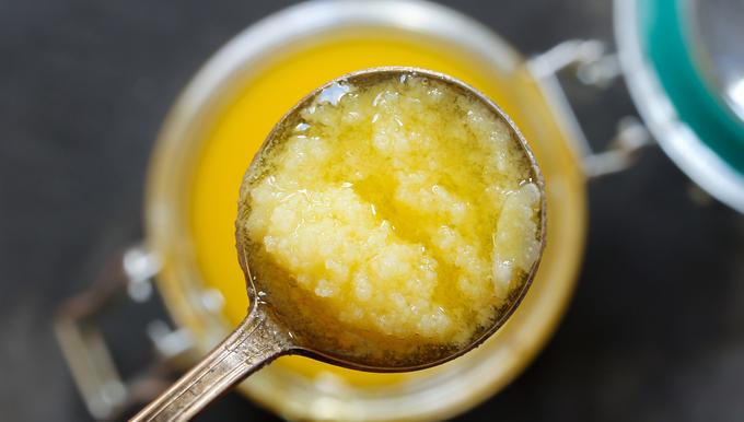 Comment faire du ghee, ce beurre santé venu d'Inde