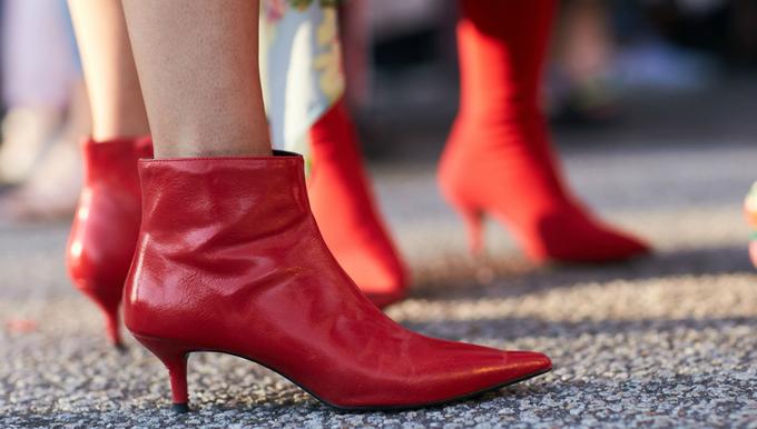 Rouges ou fleuries ? Le match des bottines de l'automne