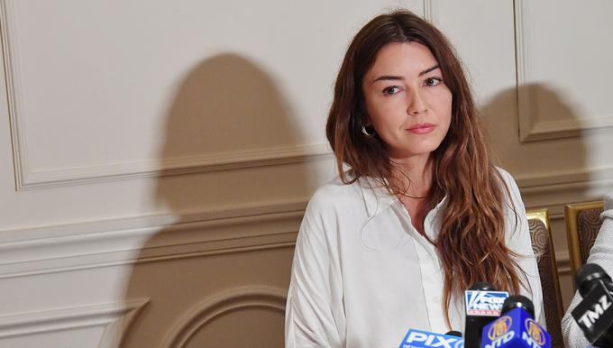 Mimi Haleyi, l'ancienne assistante de production qui témoigne haut et ...