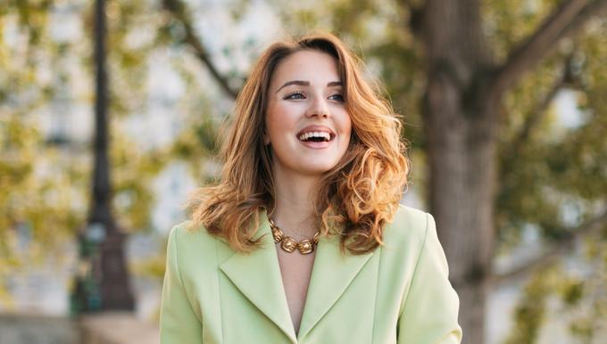 Louise Aubery : cette girlboss de Sciences Po veut décomplexer les femmes