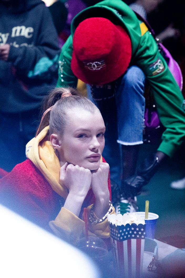 Pharrell Williams dévoile un aperçu de sa collection capsule pour Chanel