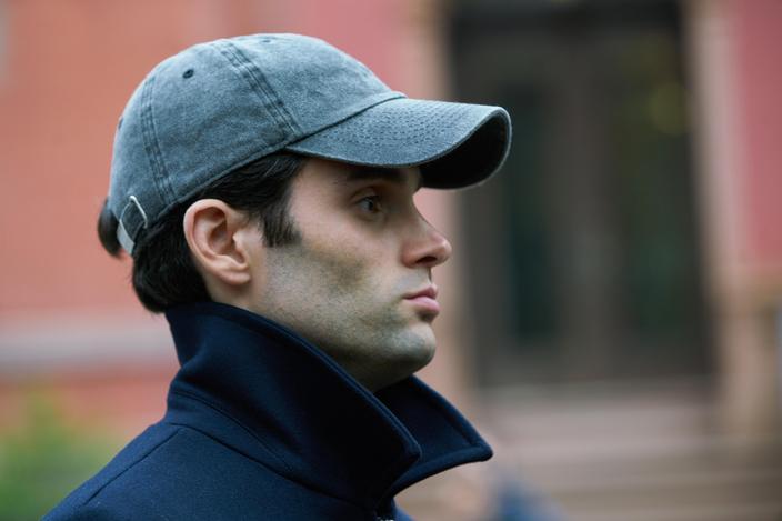 Pourquoi Joe Goldberg, le personnage de la série "You", fascine-t-il ...