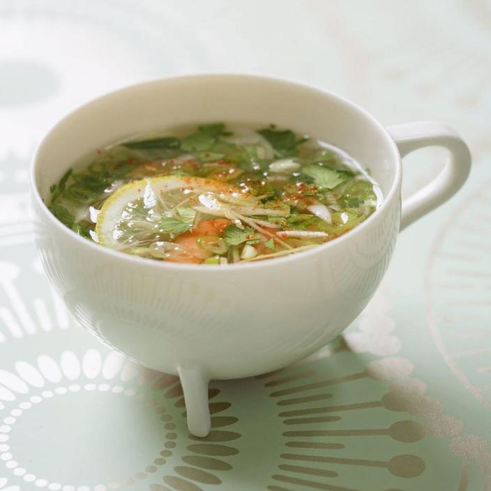 Quinze bouillons réconfortants et gourmands venus d'Asie
