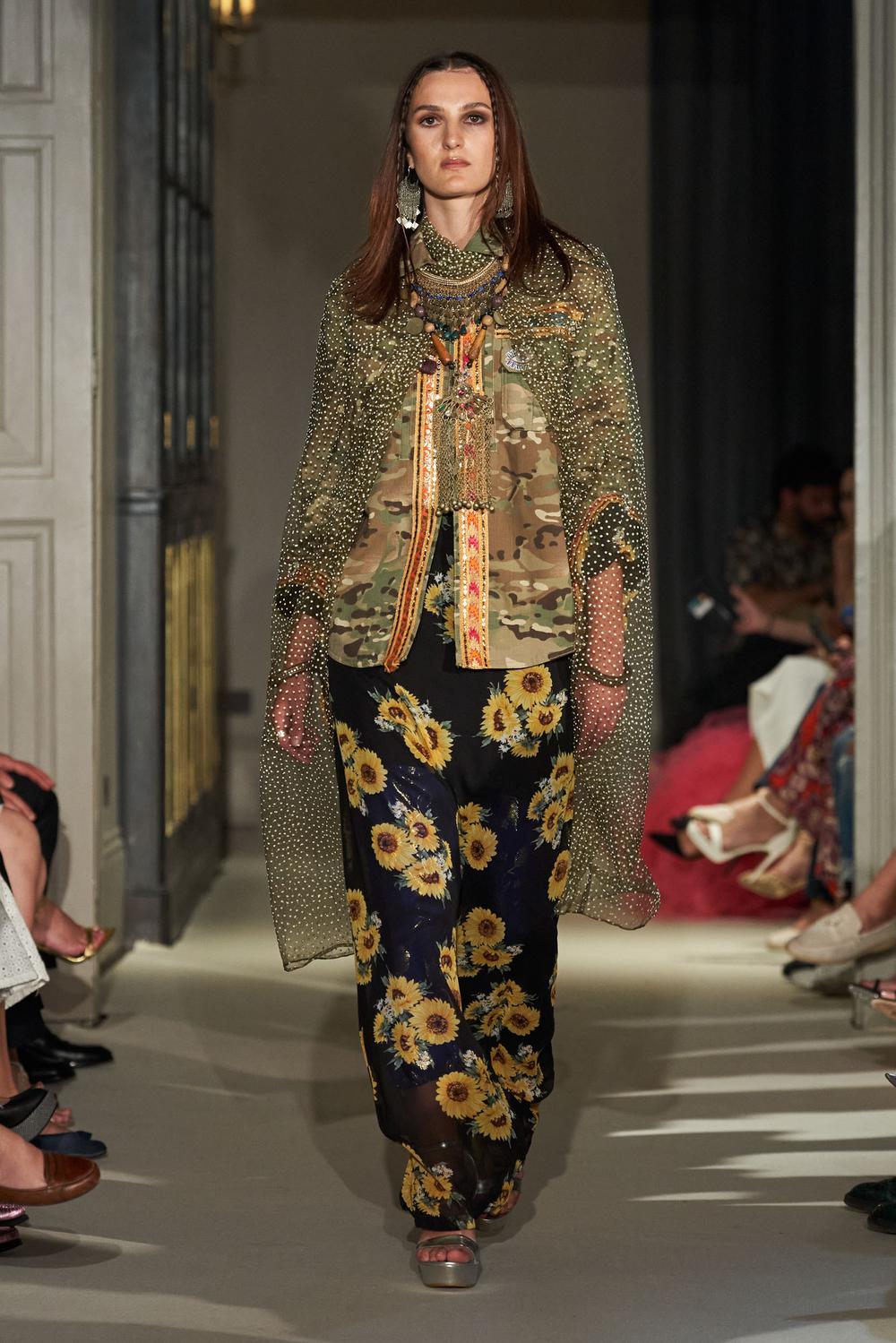 Défilé - Lara dizeyee - Couture Automne-Hiver 23-24