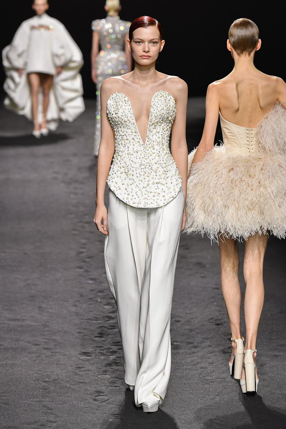 Défilé - Ashi studio - Couture Printemps-Eté 2023