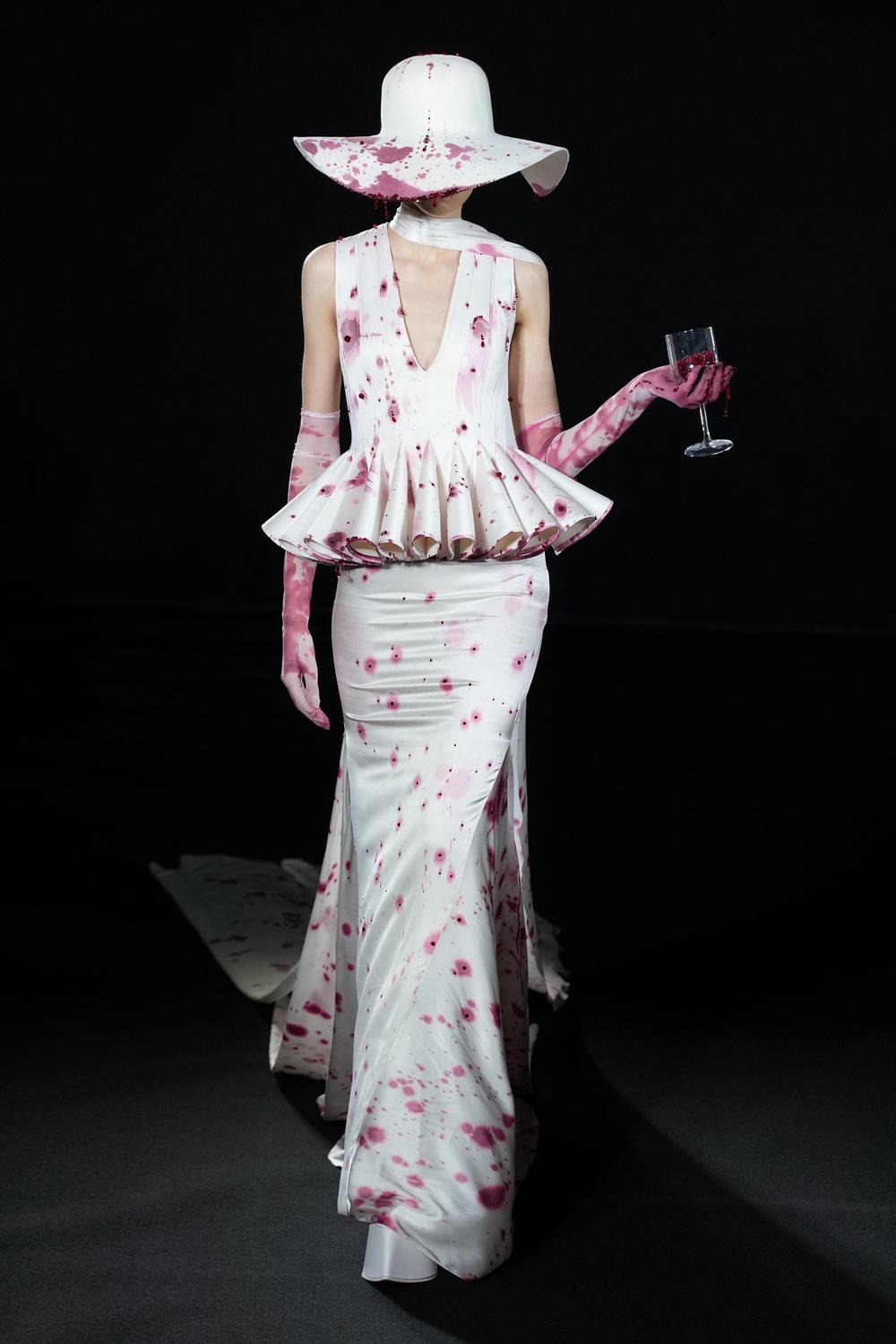 Défilé - Robert wun - Couture Printemps-Eté 2023