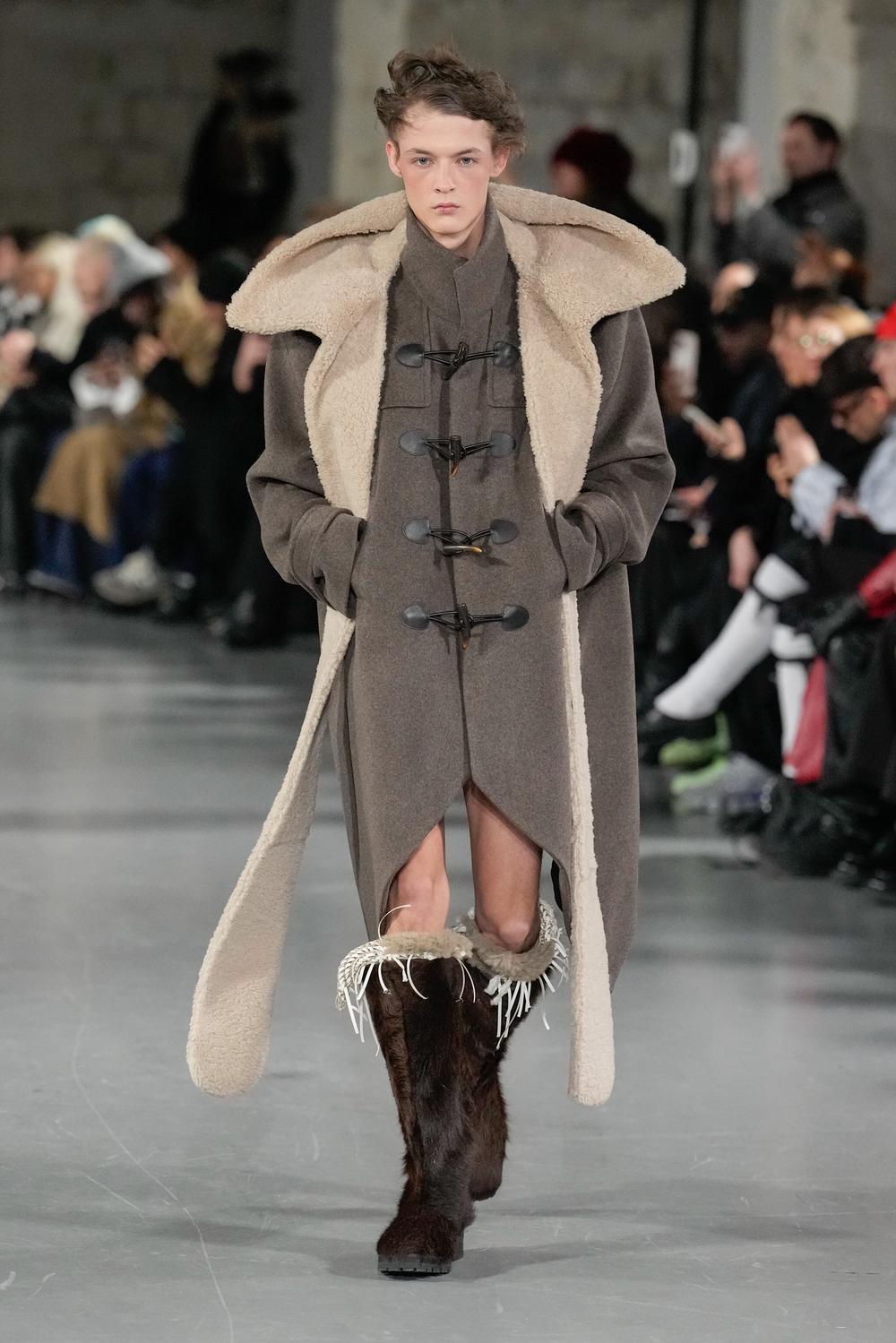 Défilé - Sean suen - Homme Automne-Hiver 25-26