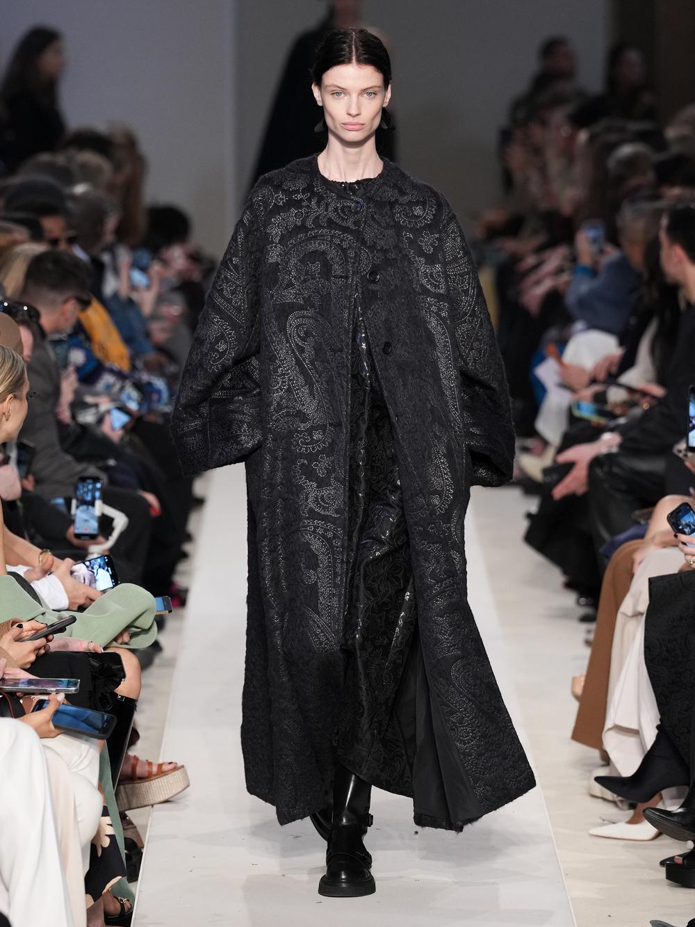 Défilé - Max mara - Prêt à porter Automne-Hiver 23-24