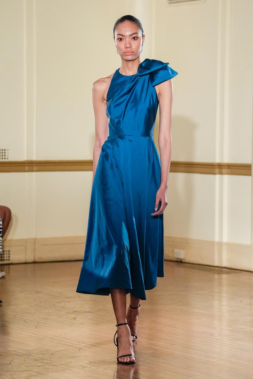 Défilé - Kevan hall designs - Prêt à porter Automne-Hiver 23-24