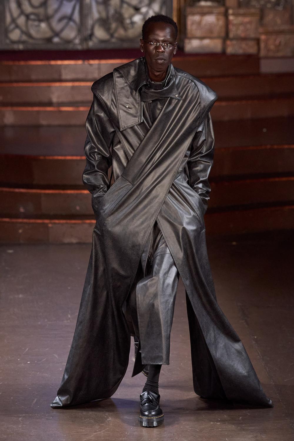 Défilé - Luis de javier - Prêt à porter Automne-Hiver 23-24