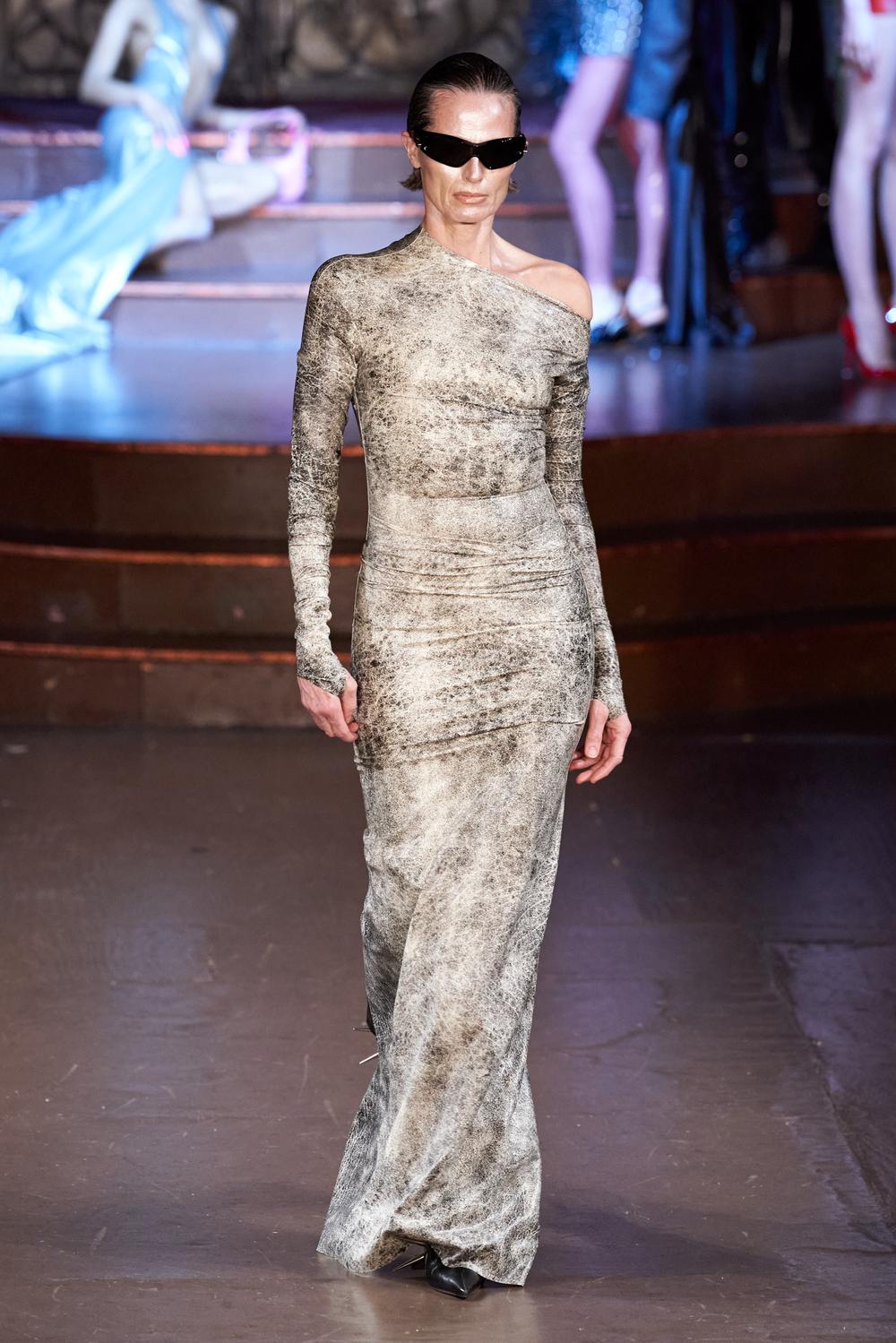 Défilé - Luis de javier - Prêt à porter Automne-Hiver 23-24