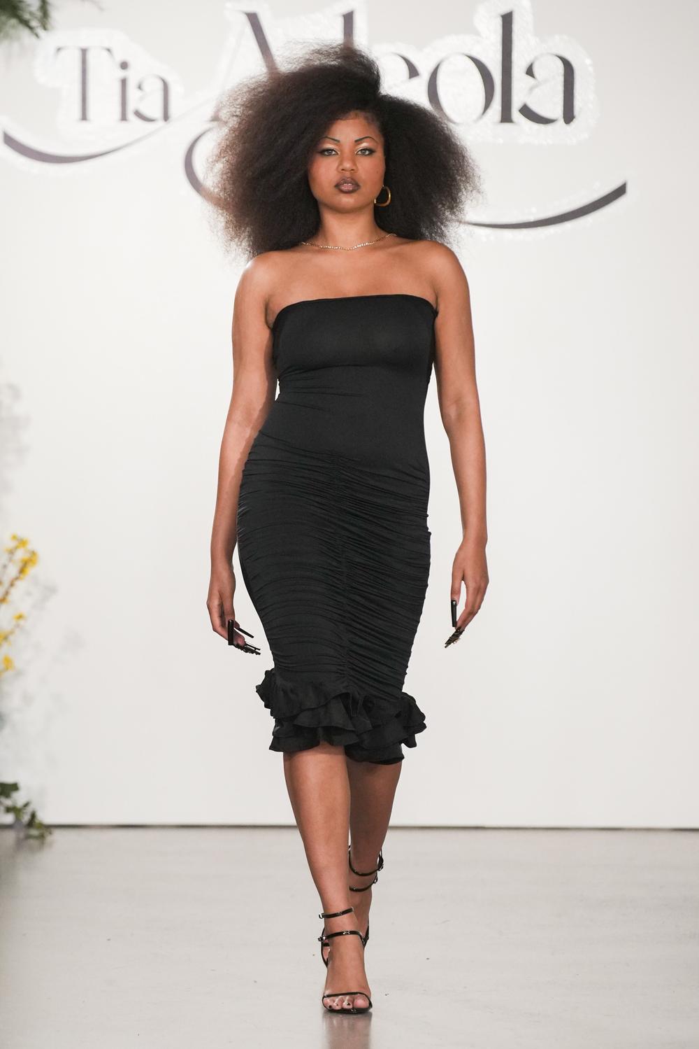 Défilé - Tia adeola - Prêt à porter Automne-Hiver 23-24