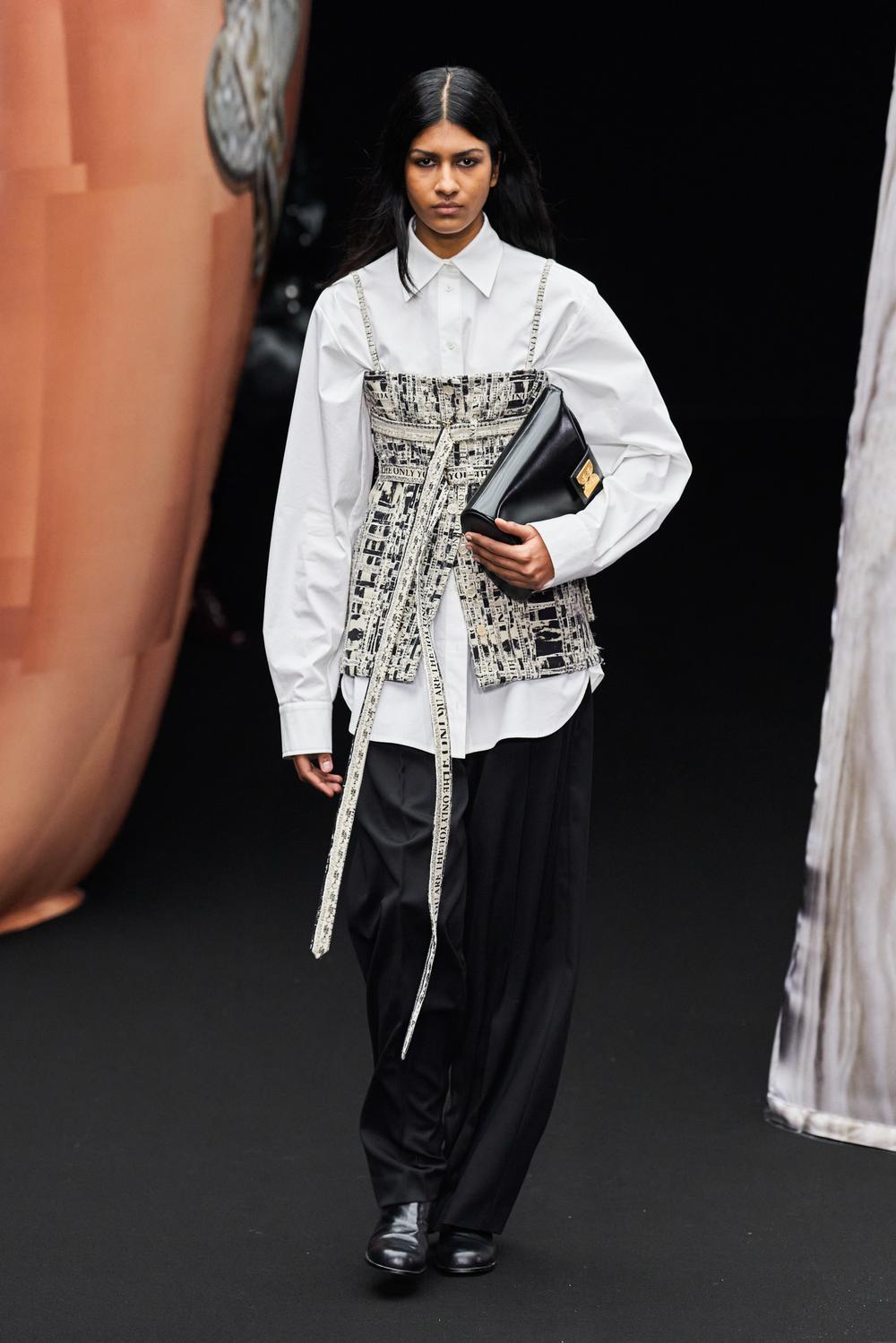 Défilé - Eenk - Prêt à porter Automne-Hiver 23-24