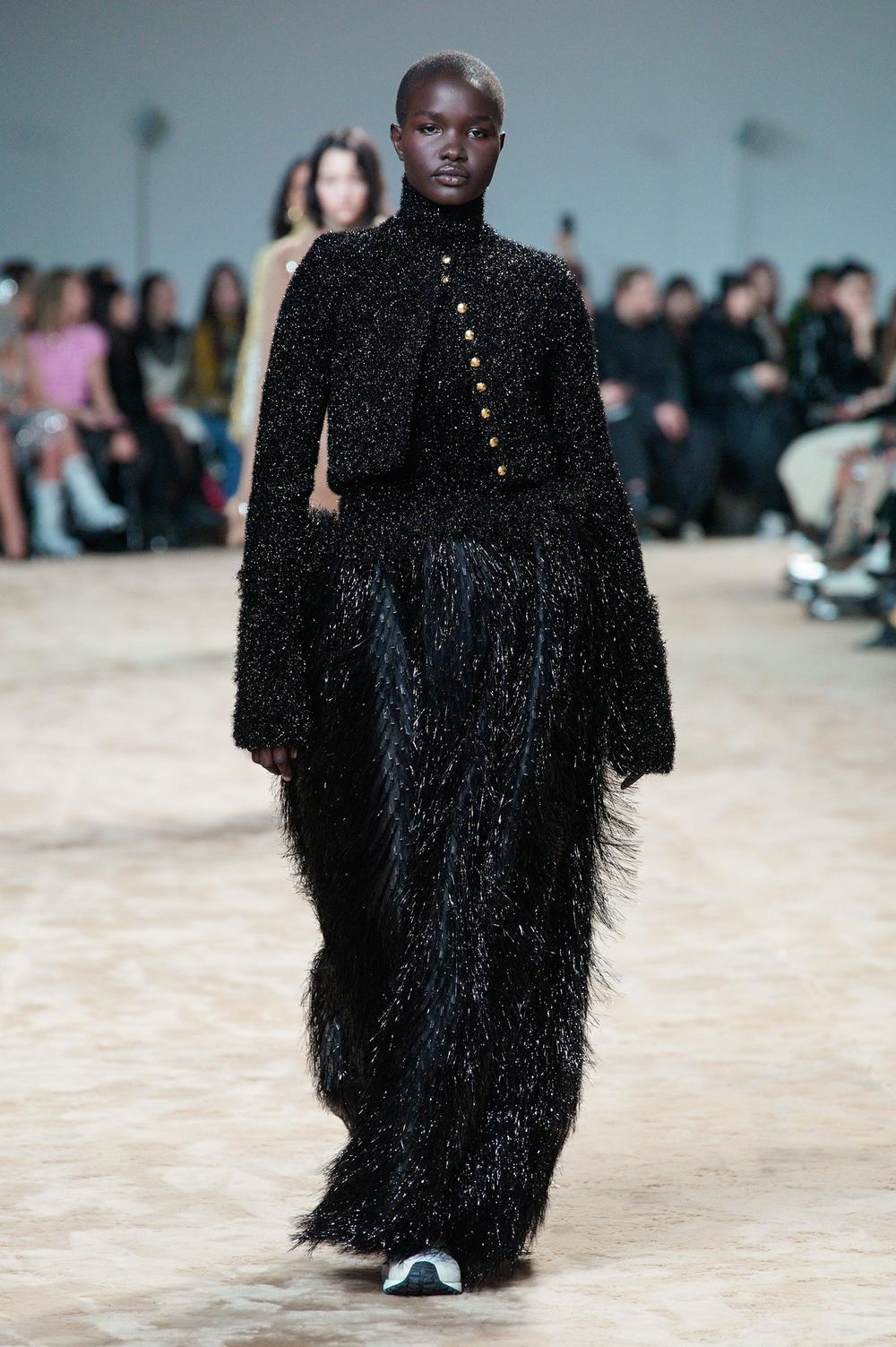 Défilé - Paco rabanne - Prêt à porter Automne-Hiver 23-24