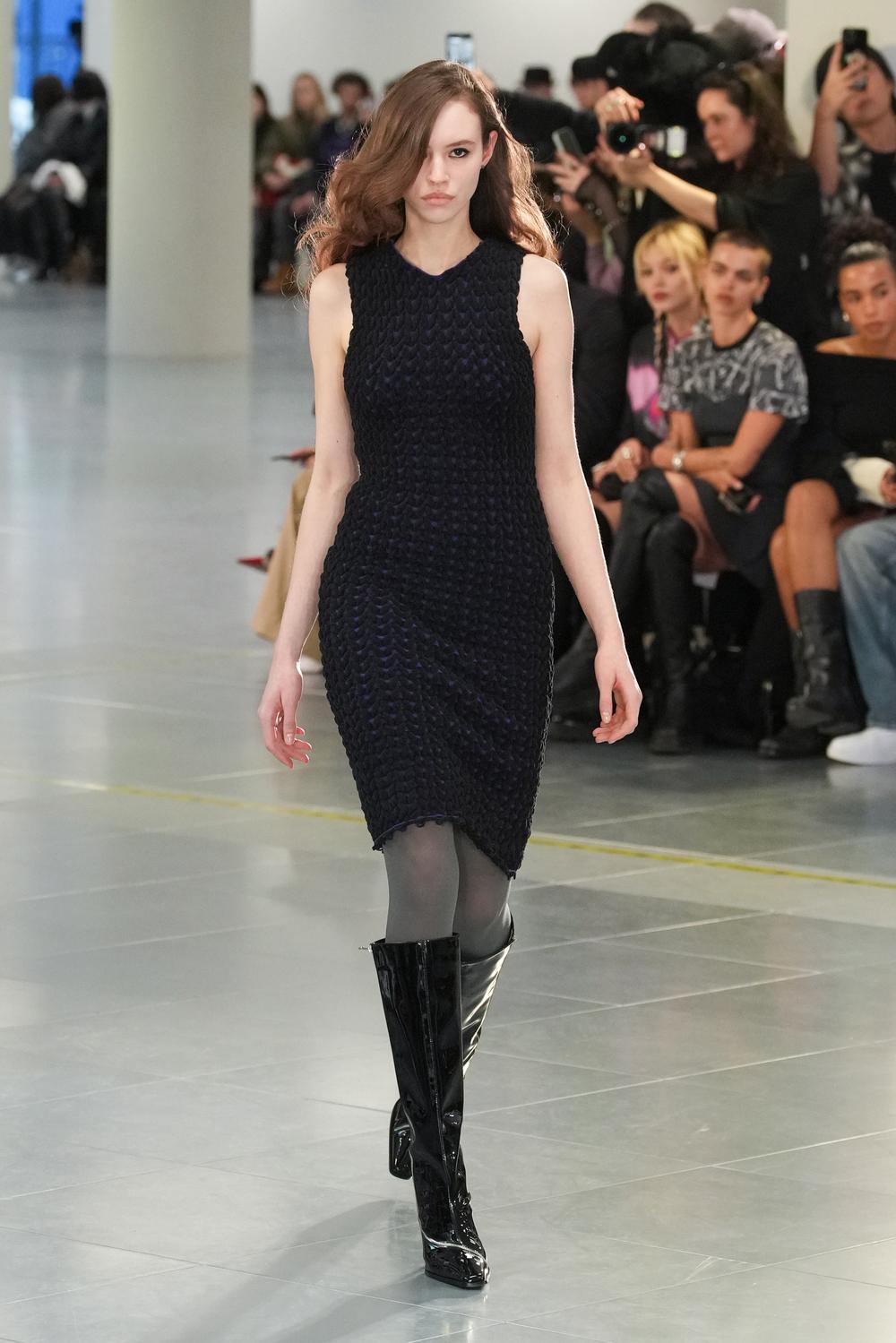 Défilé - Mark fast - Prêt à porter Automne-Hiver 24-25