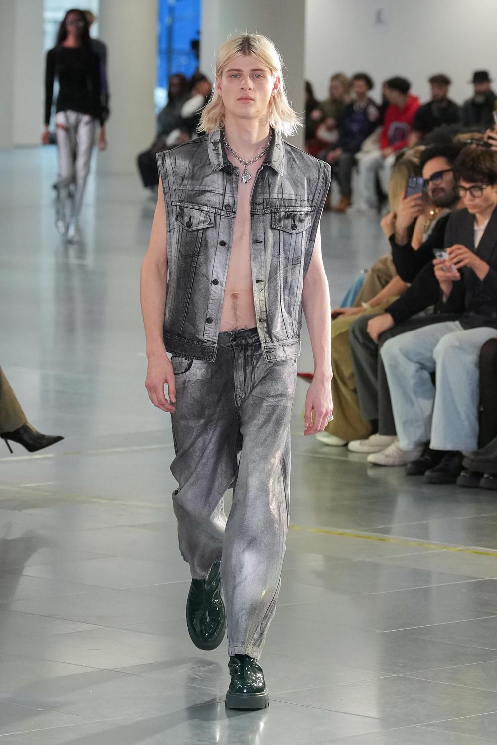 Défilé - Mark fast - Prêt à porter Automne-Hiver 24-25