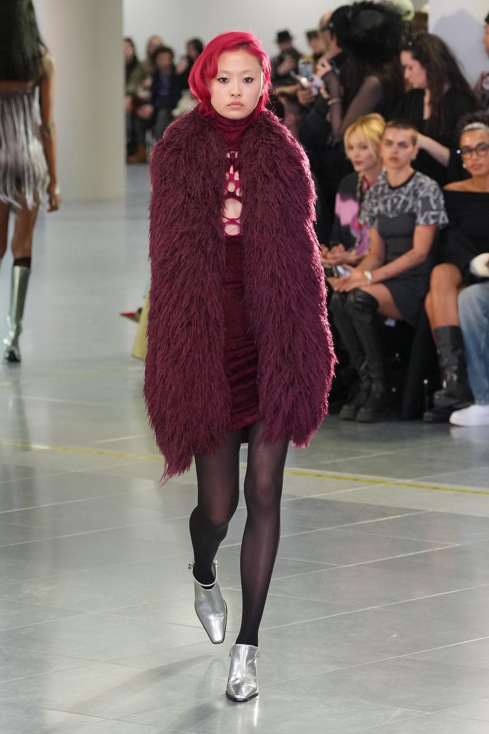 Défilé - Mark fast - Prêt à porter Automne-Hiver 24-25