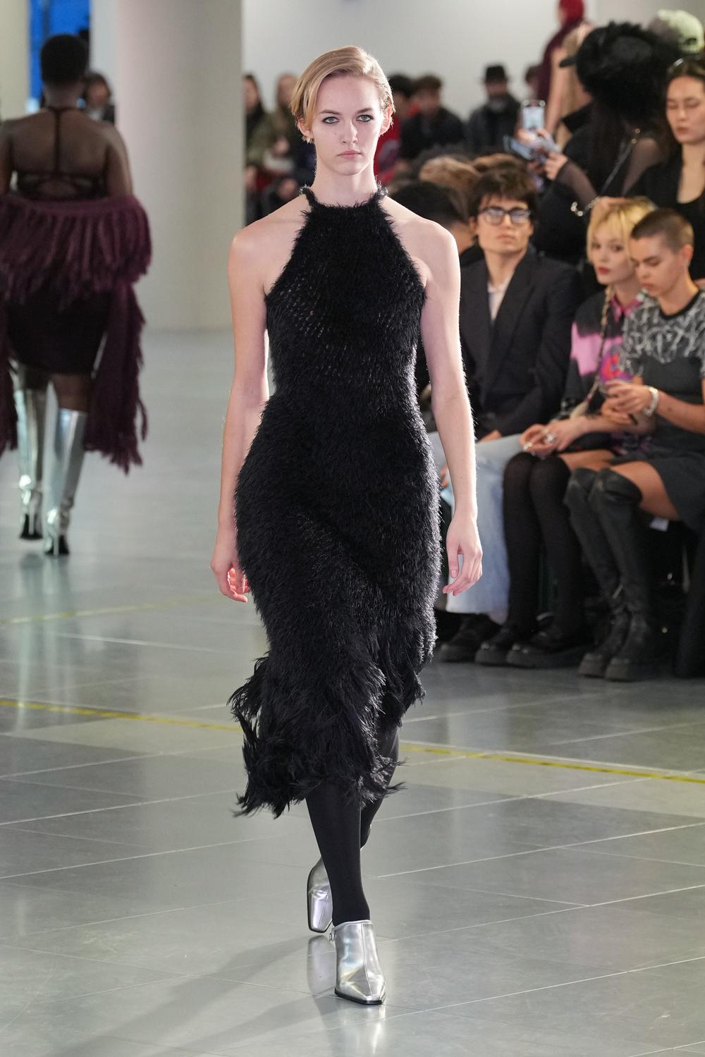 Défilé - Mark fast - Prêt à porter Automne-Hiver 24-25