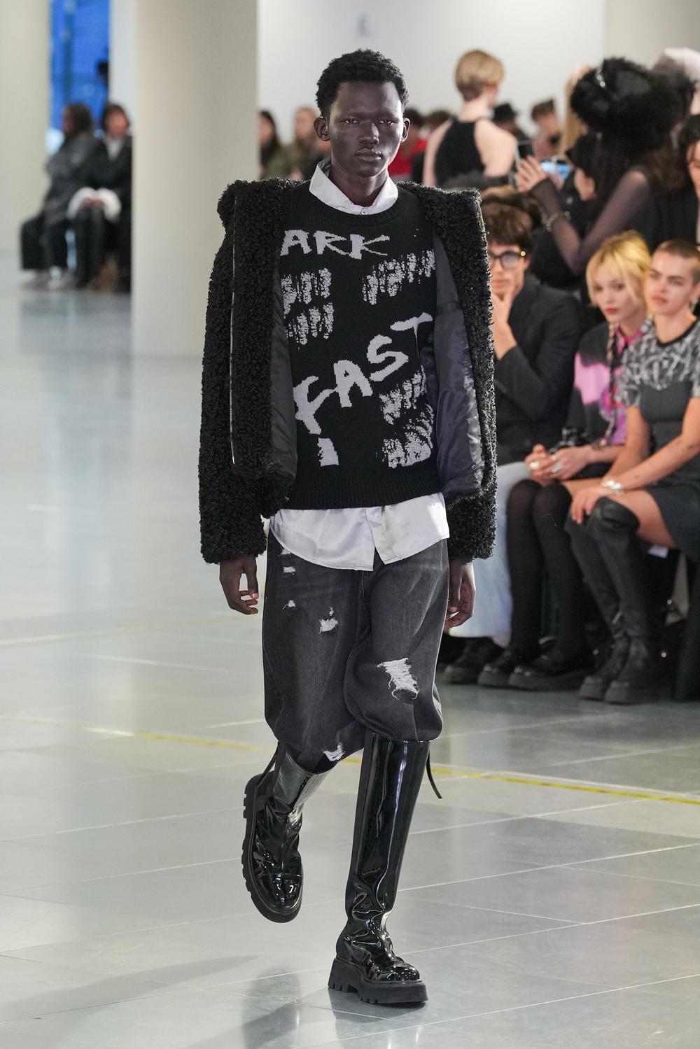 Défilé - Mark fast - Prêt à porter Automne-Hiver 24-25