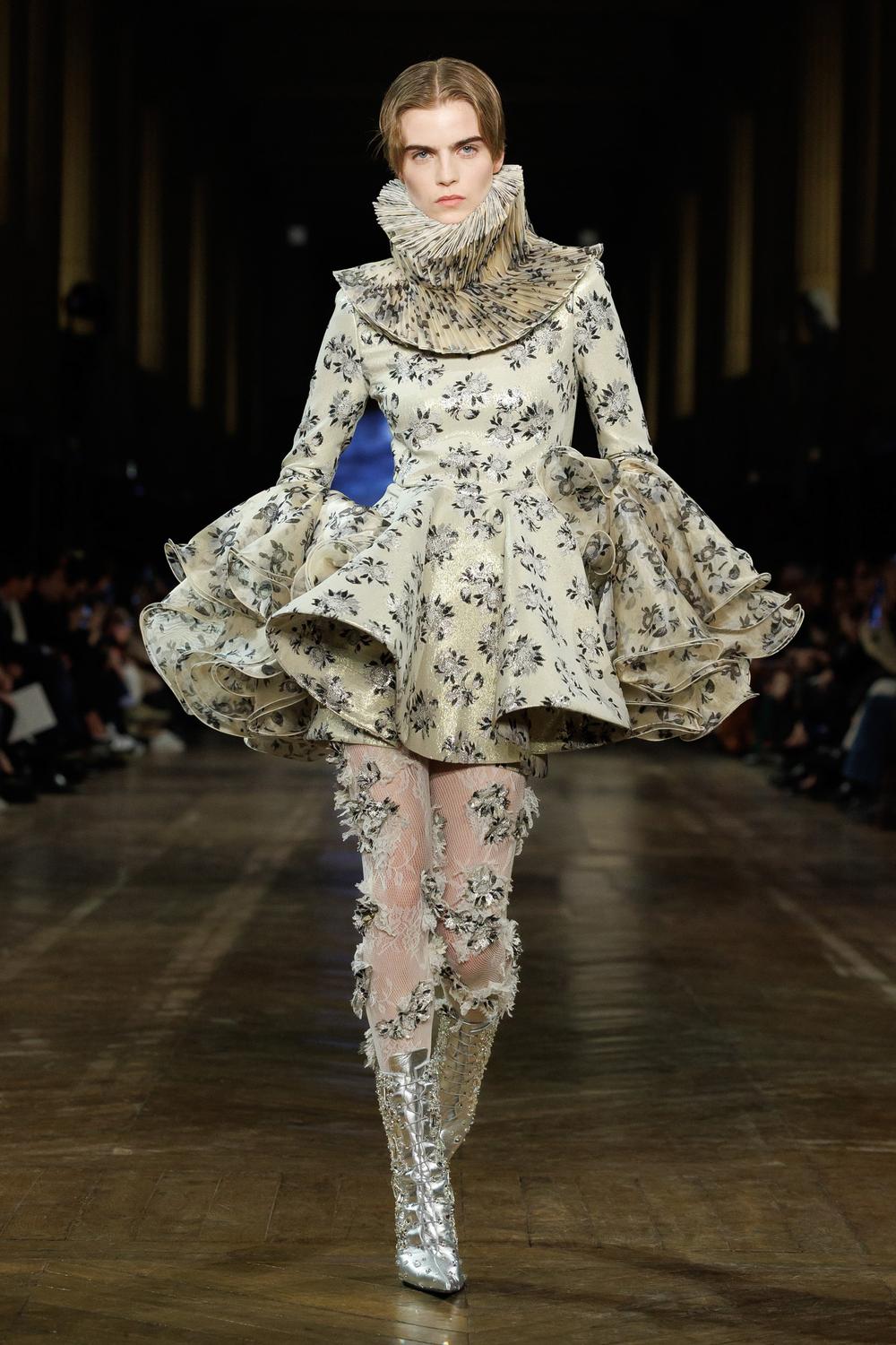 Défilé - Alexander mcqueen - Prêt à porter Automne-Hiver 25-26