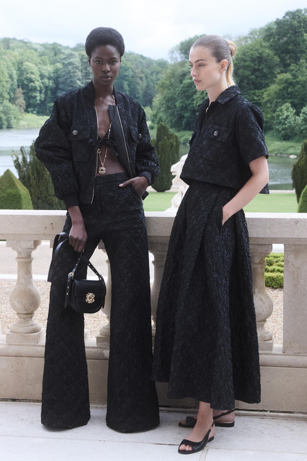 Défilé - Elie saab - Prêt à porter Resort 2025