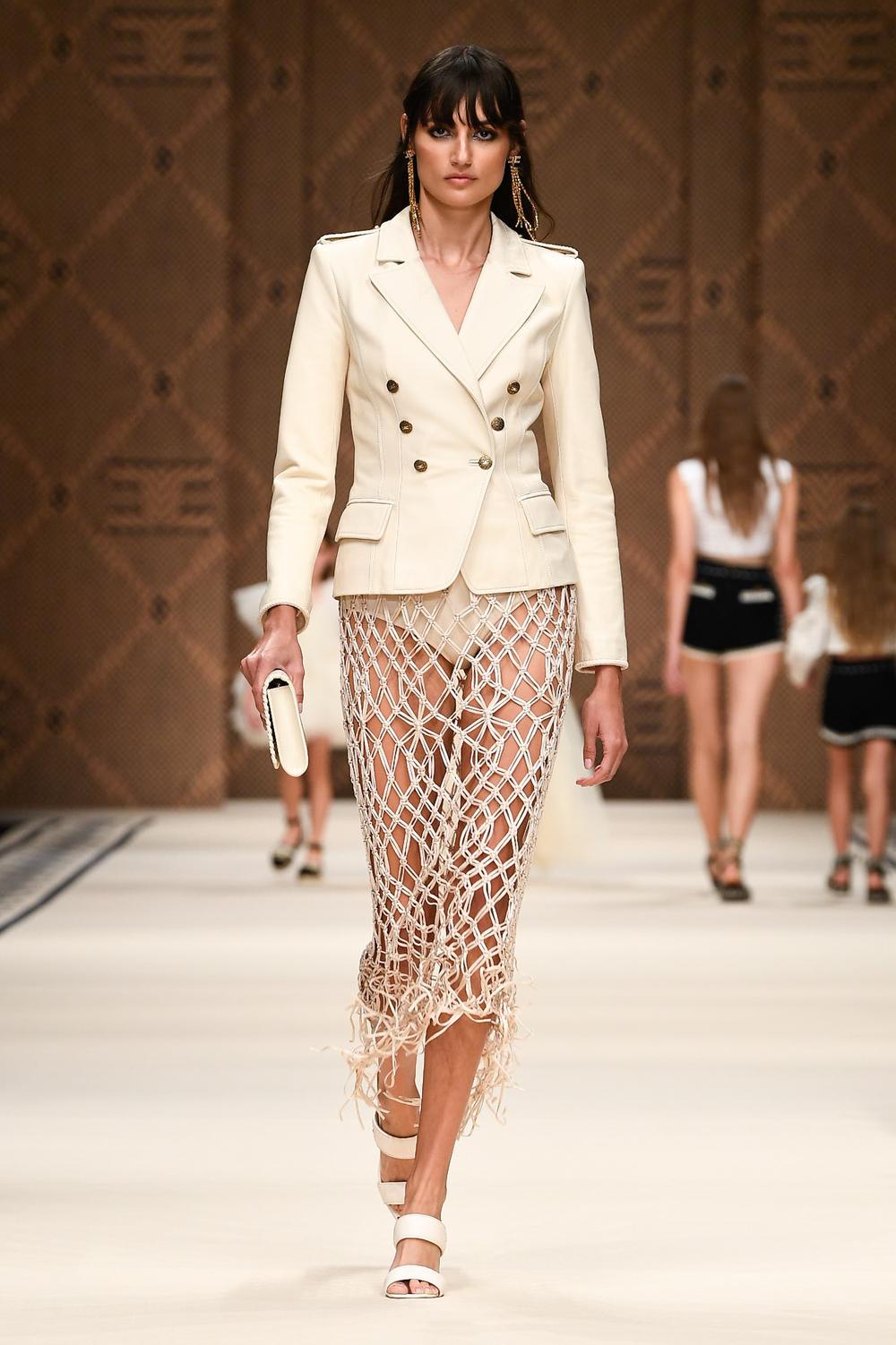 Défilé - Elisabetta franchi - Prêt à porter Printemps-Eté 2023
