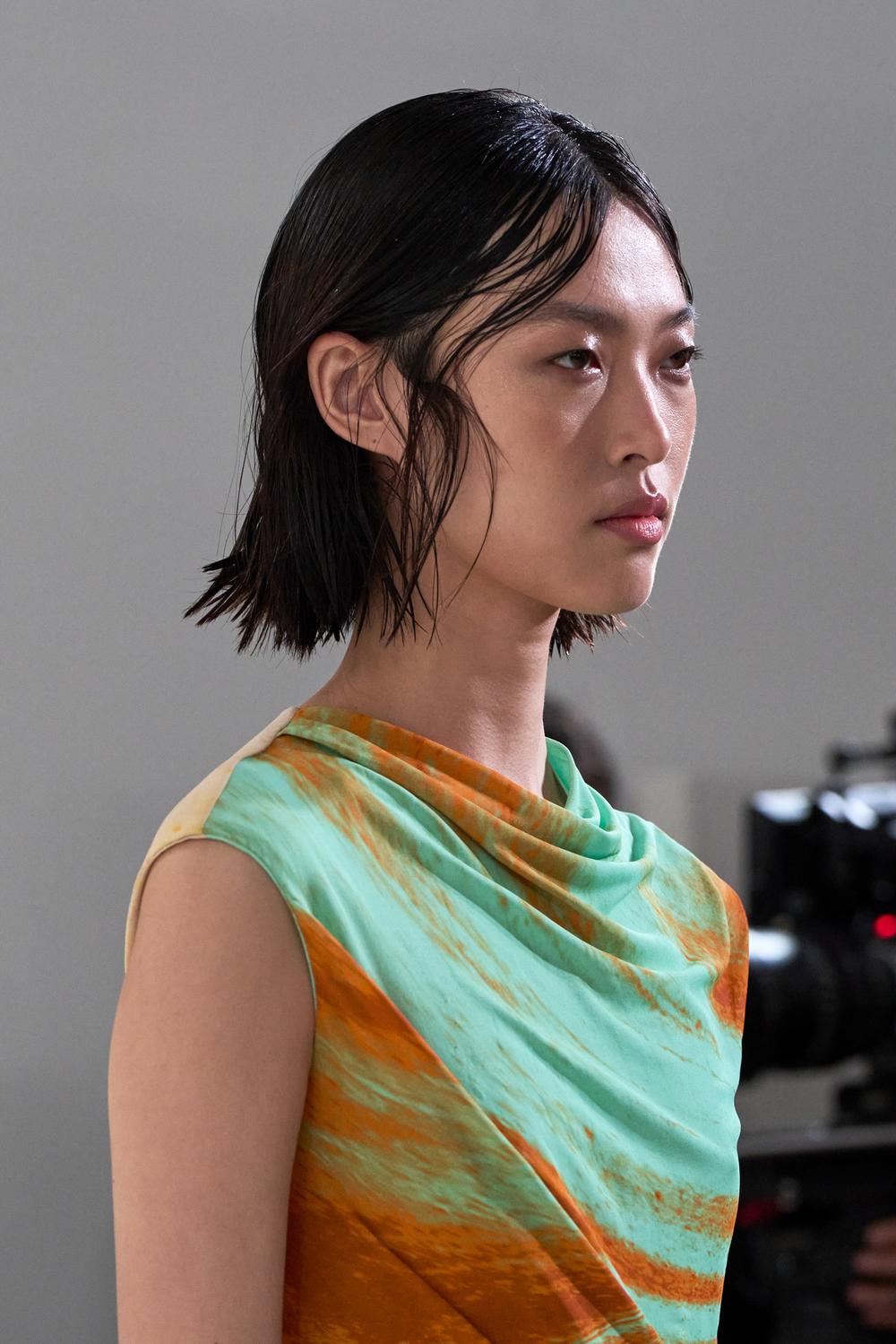 Défilé - Jonathan simkhai - Prêt à porter Printemps-Eté 2023