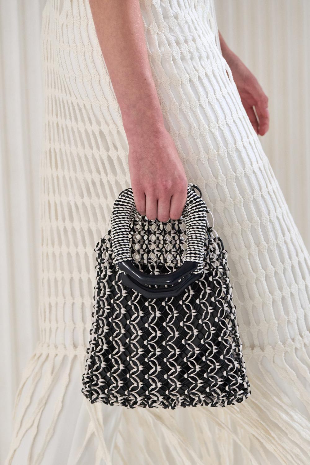 Défilé - Jonathan simkhai - Prêt à porter Printemps-Eté 2023