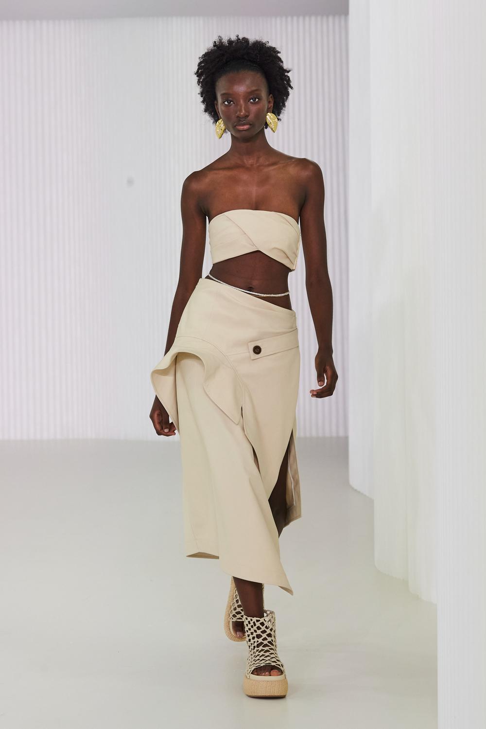 Défilé - Jonathan simkhai - Prêt à porter Printemps-Eté 2023