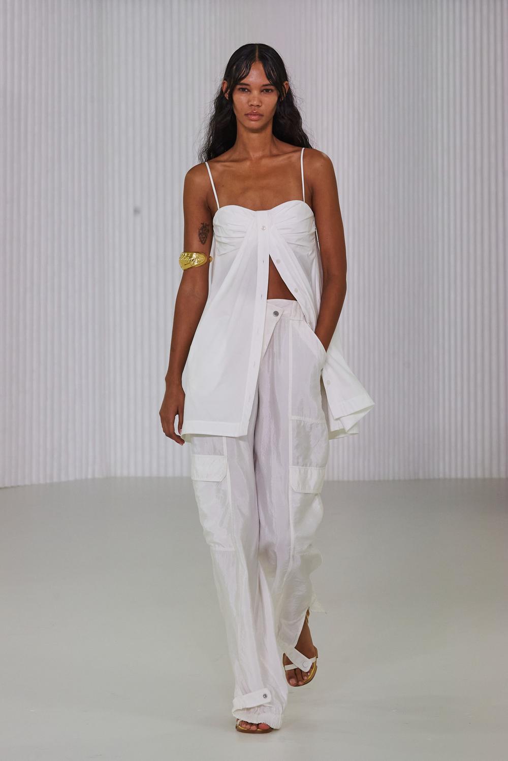 Défilé - Jonathan simkhai - Prêt à porter Printemps-Eté 2023