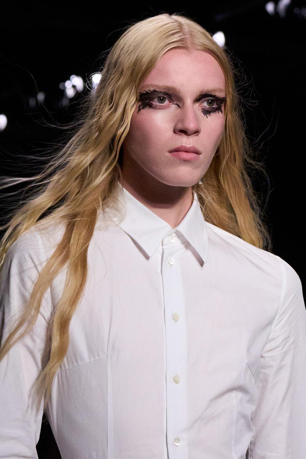 Défilé - Ann demeulemeester - Prêt à porter Printemps-Eté 2023