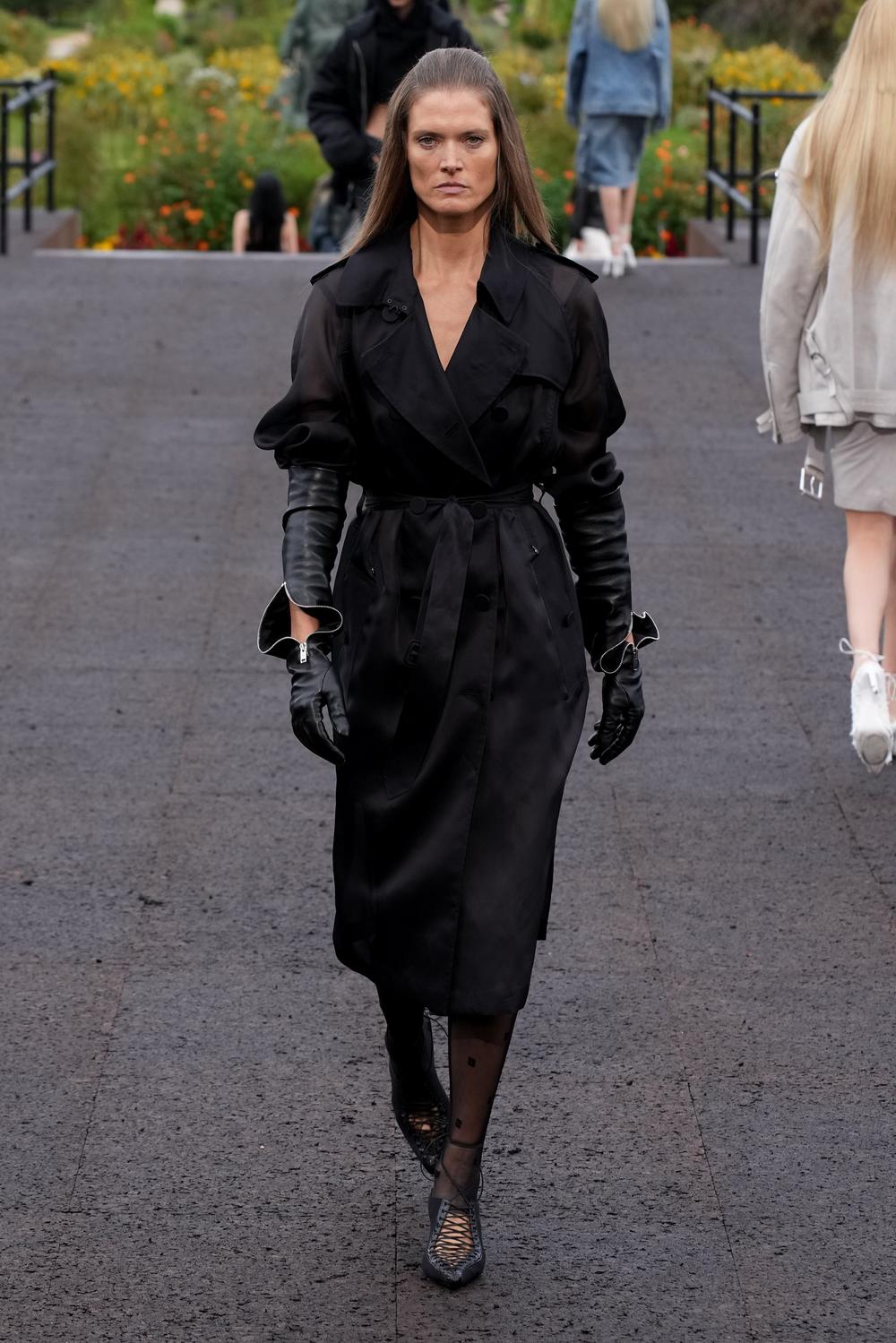 Défilé - Givenchy - Prêt à porter Printemps-Eté 2023