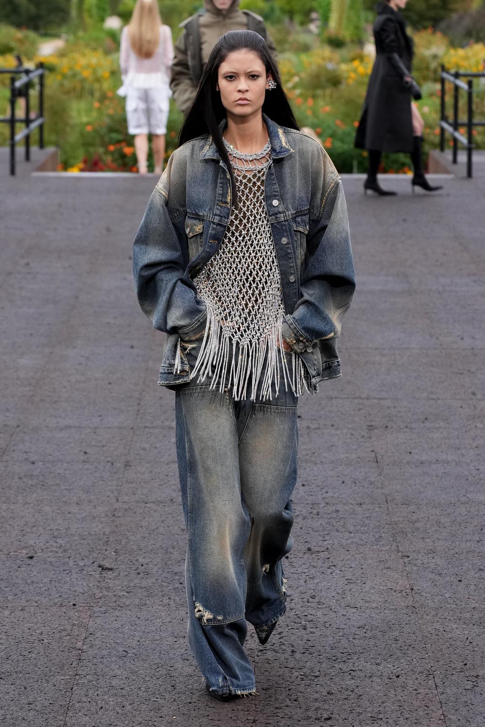 Défilé - Givenchy - Prêt à porter Printemps-Eté 2023