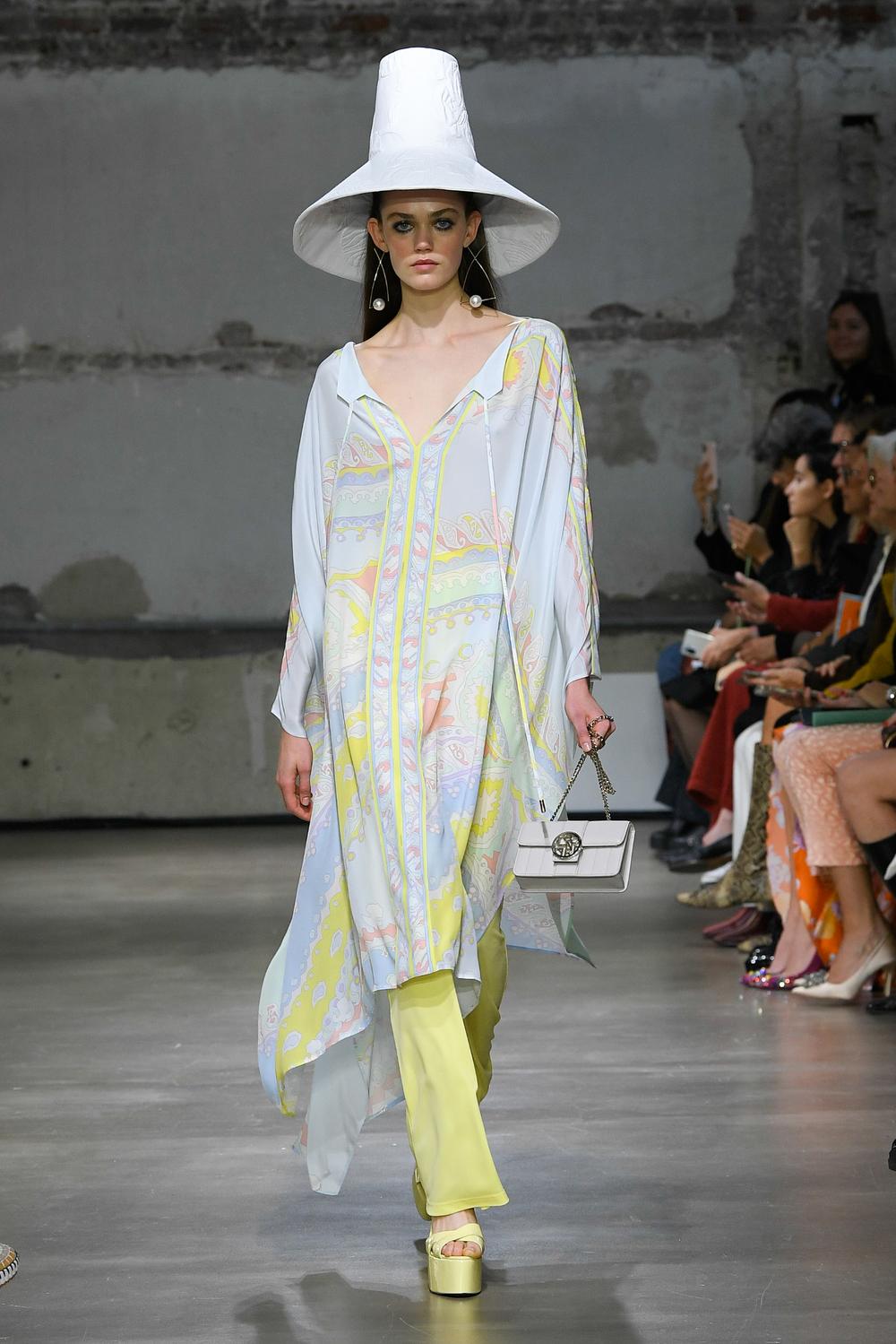 Défilé - Leonard paris - Prêt à porter Printemps-Eté 2023