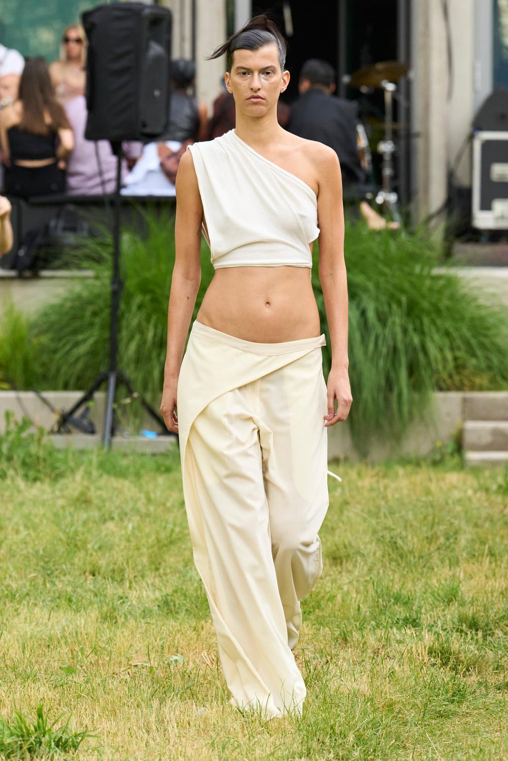 Défilé - Olivia ballard - Prêt à porter Printemps-Eté 2024