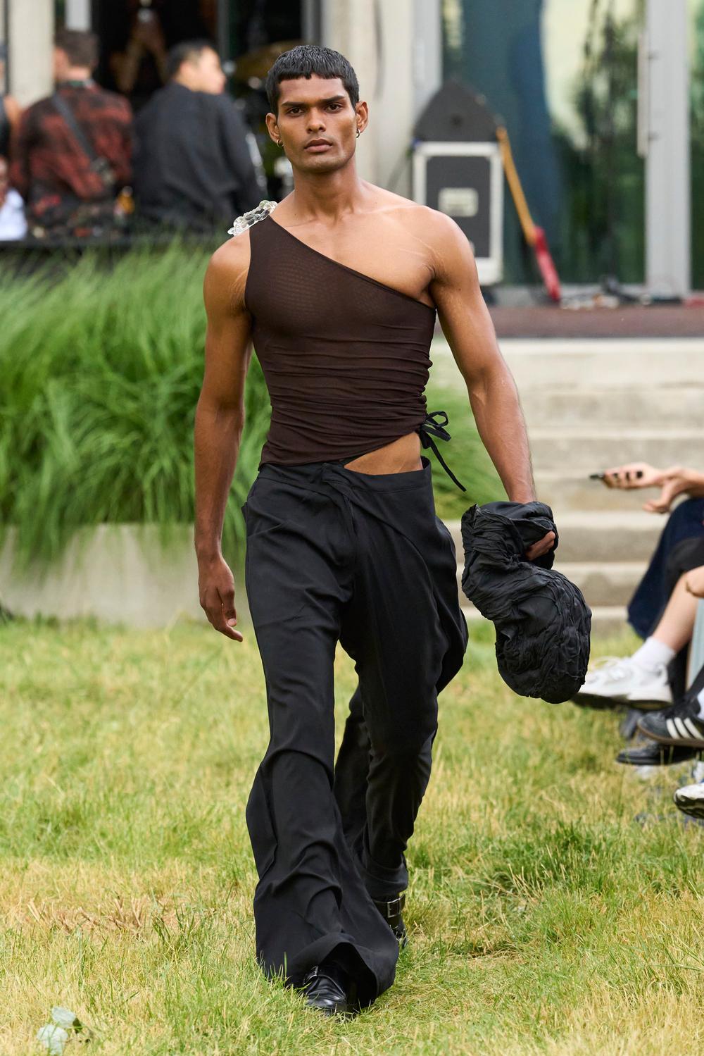 Défilé - Olivia ballard - Prêt à porter Printemps-Eté 2024