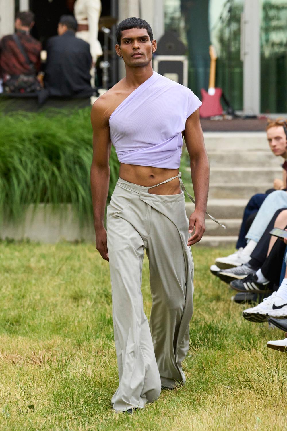 Défilé - Olivia ballard - Prêt à porter Printemps-Eté 2024