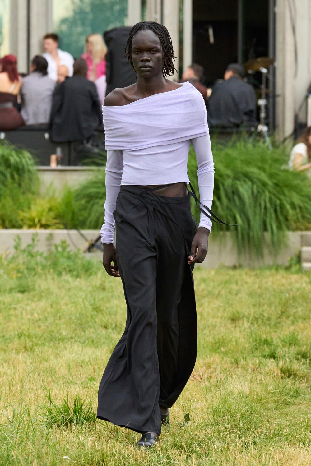 Défilé - Olivia ballard - Prêt à porter Printemps-Eté 2024