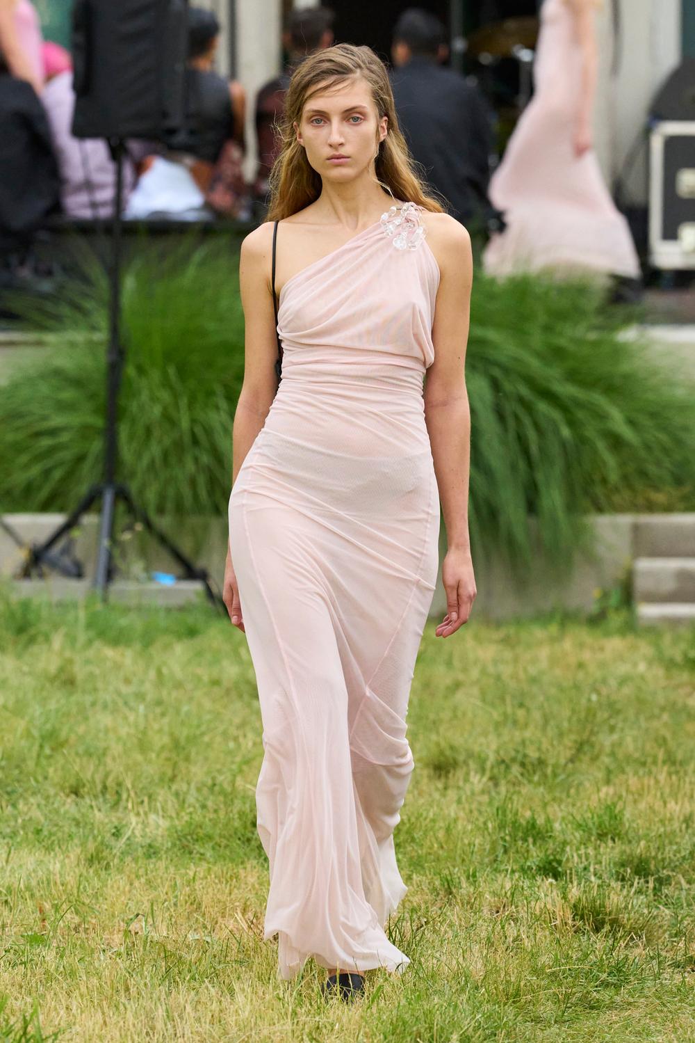 Défilé - Olivia ballard - Prêt à porter Printemps-Eté 2024