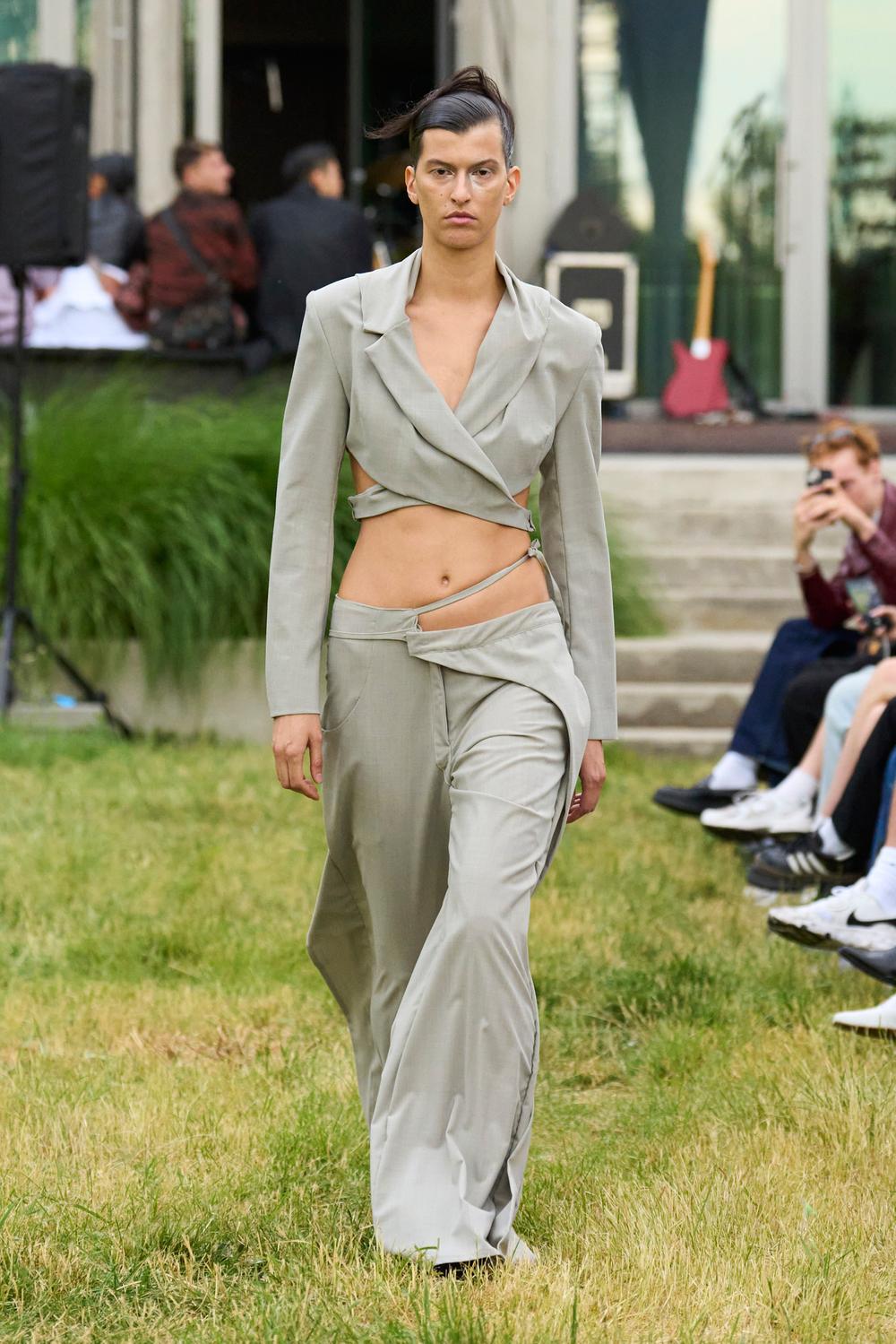 Défilé - Olivia ballard - Prêt à porter Printemps-Eté 2024