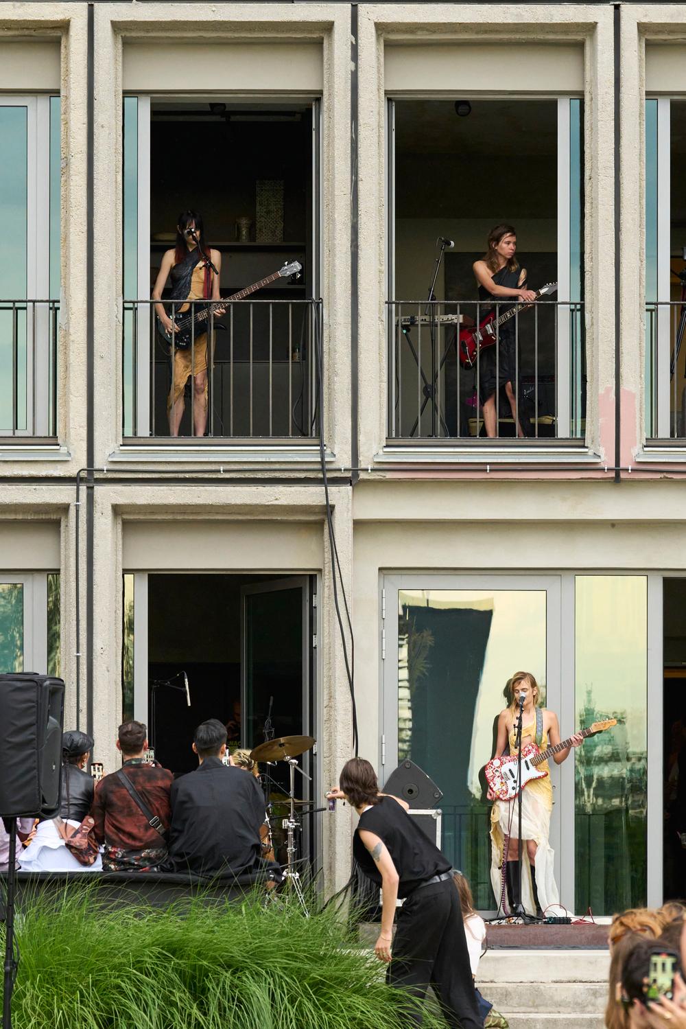 Défilé - Olivia ballard - Prêt à porter Printemps-Eté 2024